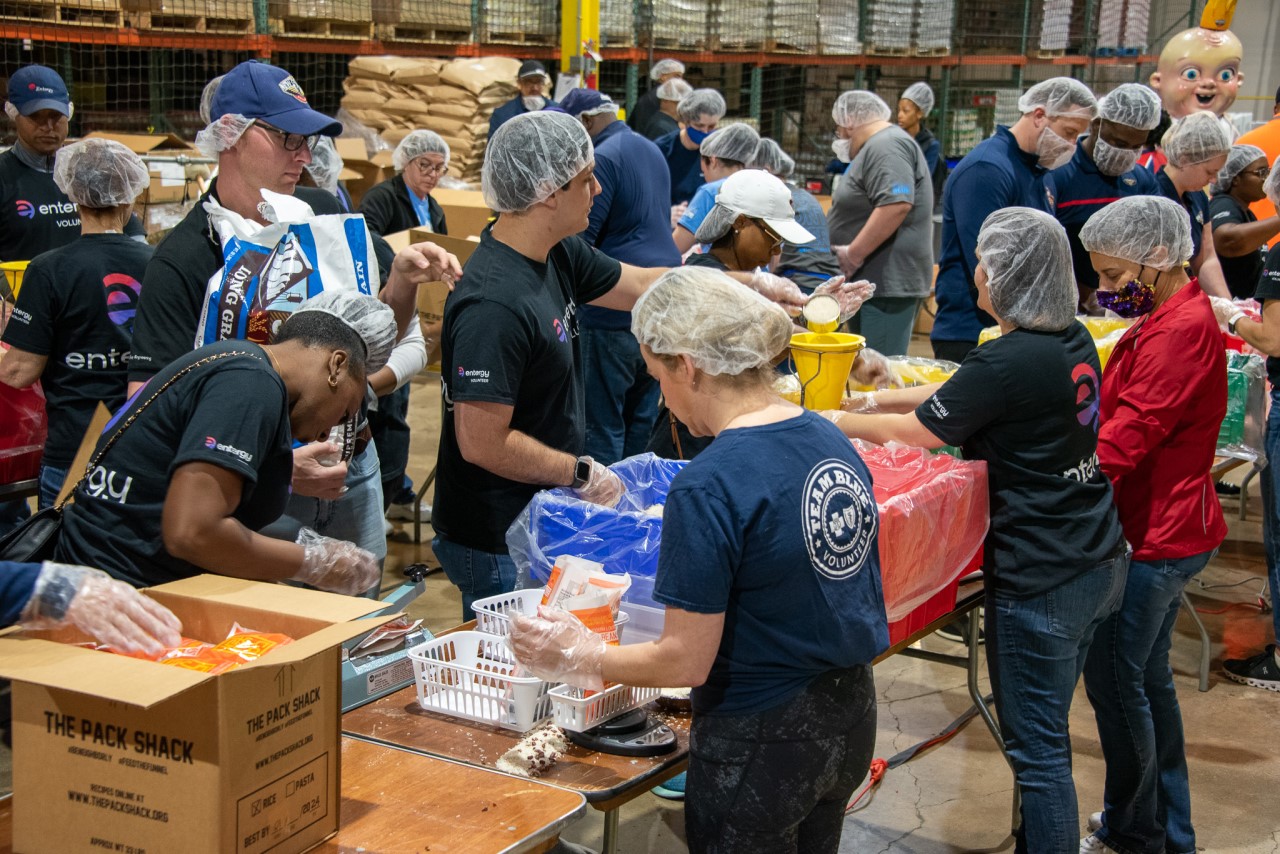 Entergy volunteers honor the dream by addressing hunger across ...