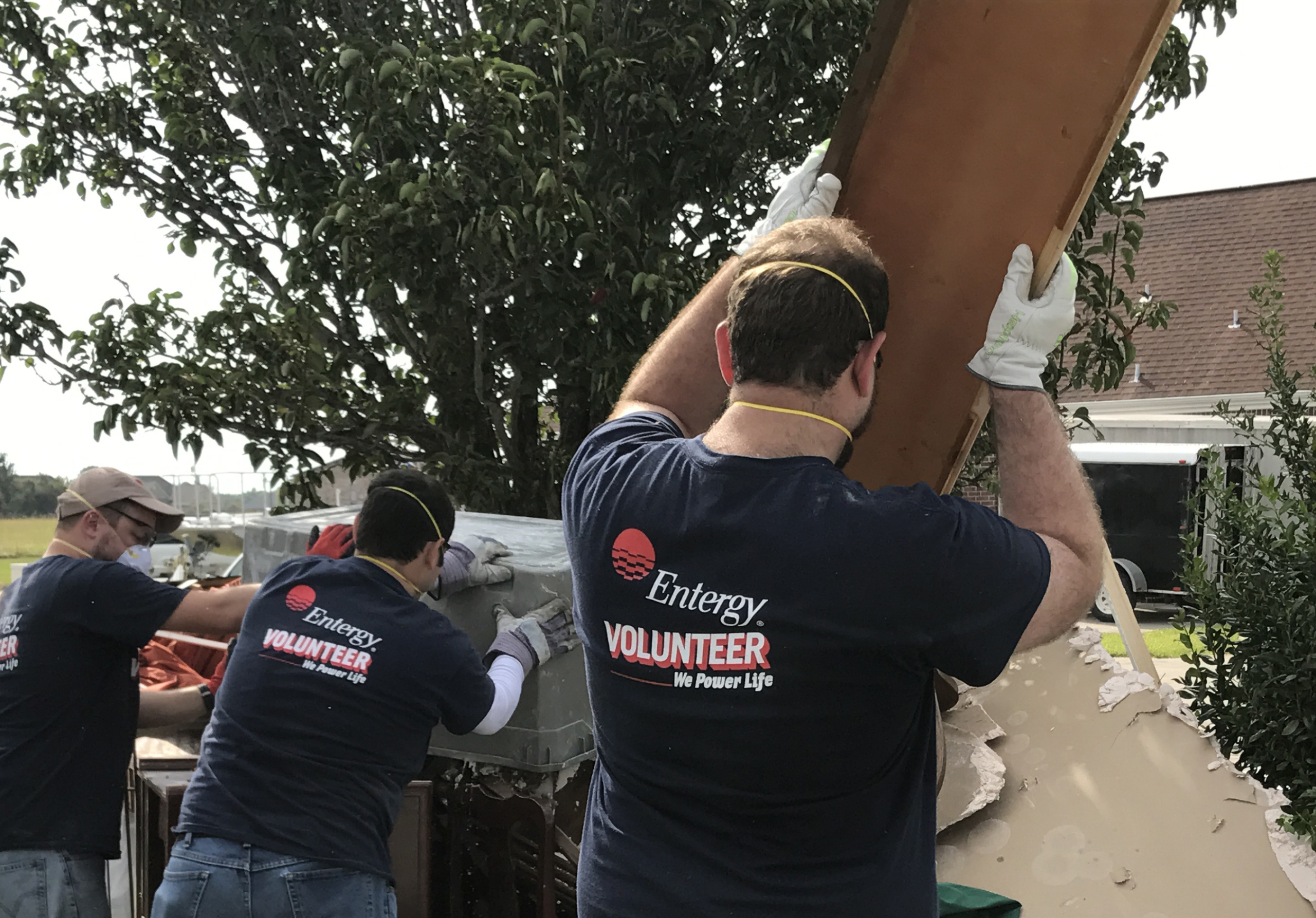 Entergy Pledges $350,000 to Help Rebuild Texas Communities - Entergy