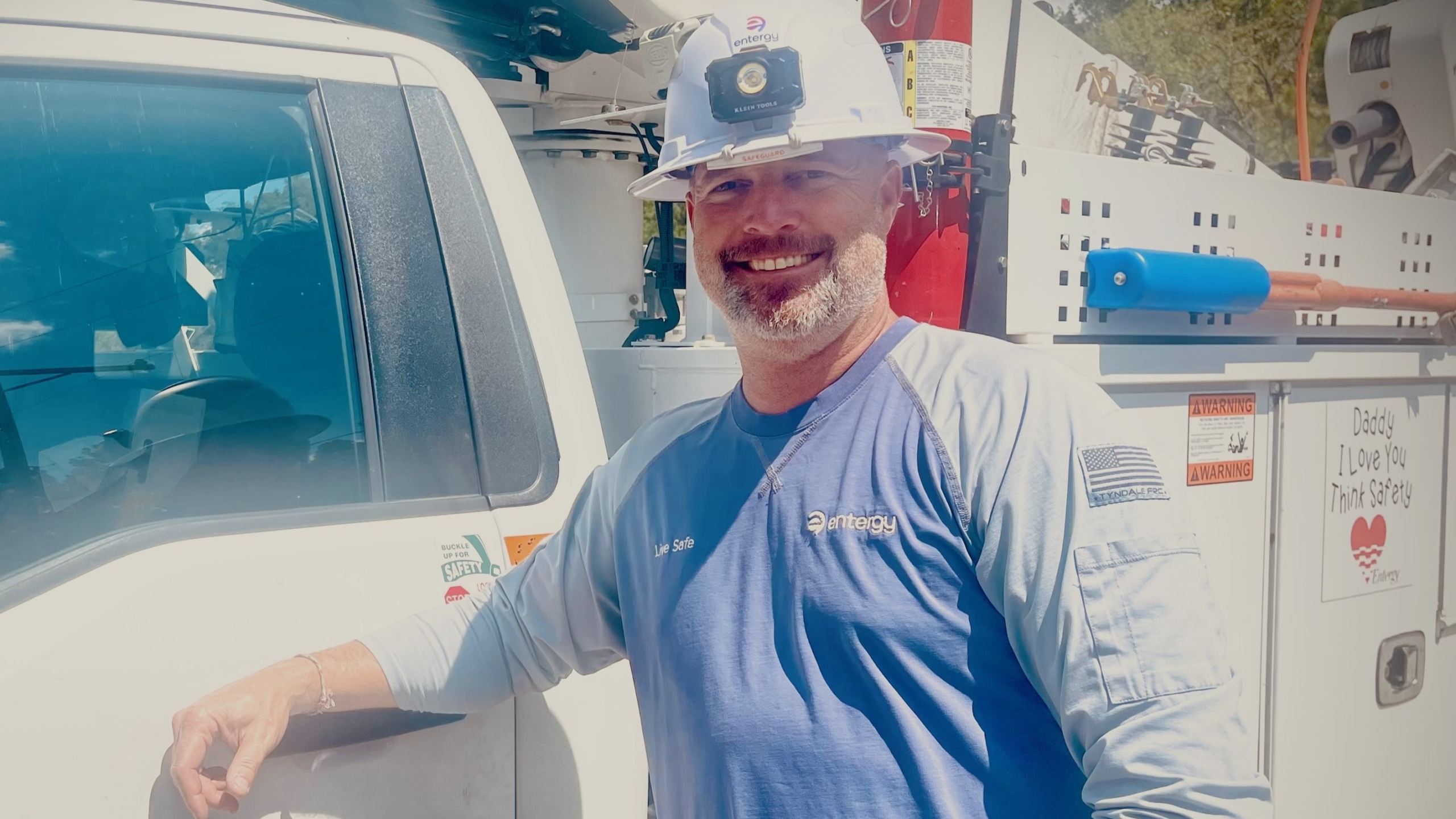 From power poles to goalposts: Evan Fraser named Entergy Lineman of the ...