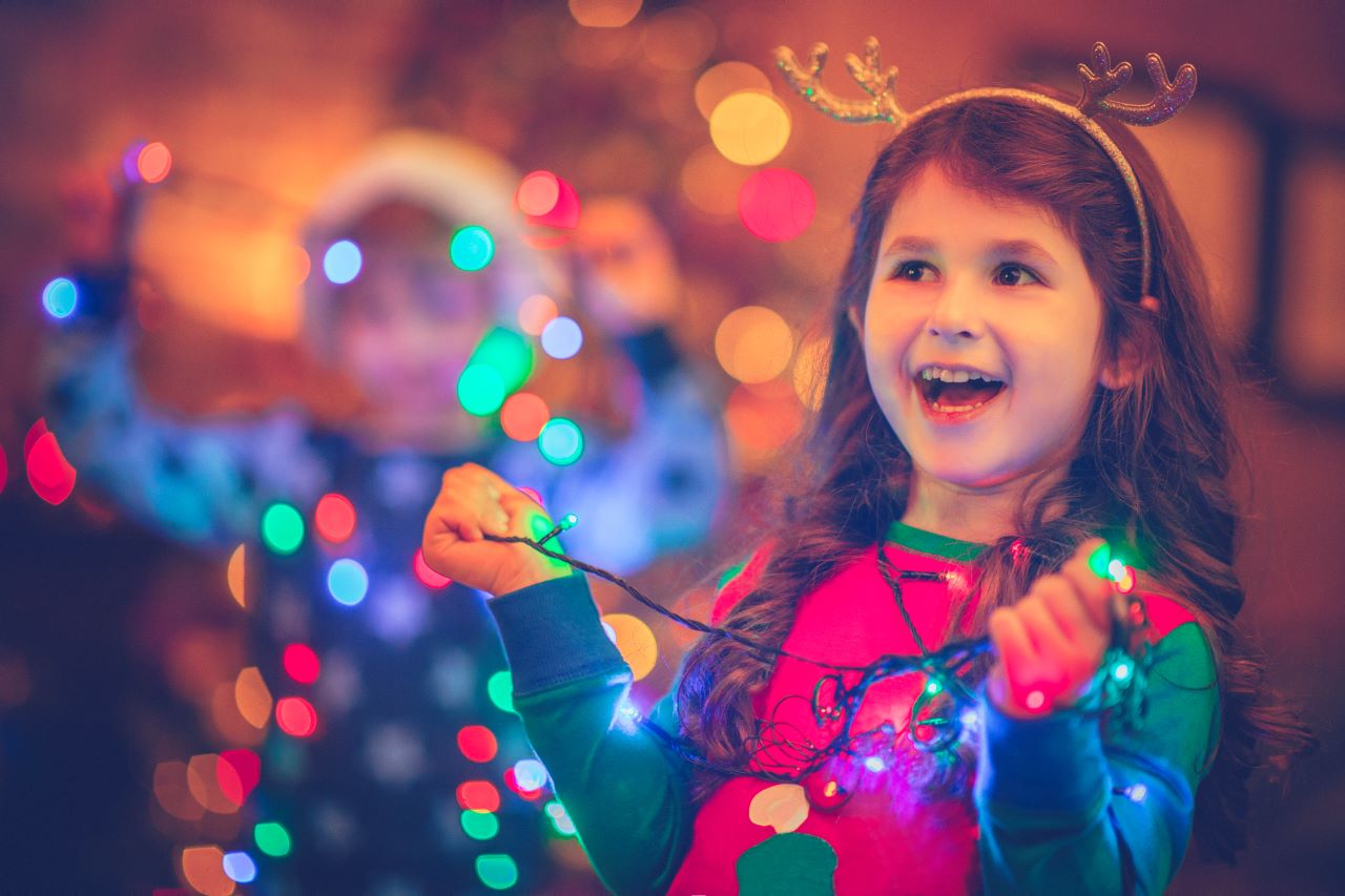 Entergy Arkansas shares decorative lighting reminders for the holidays ...