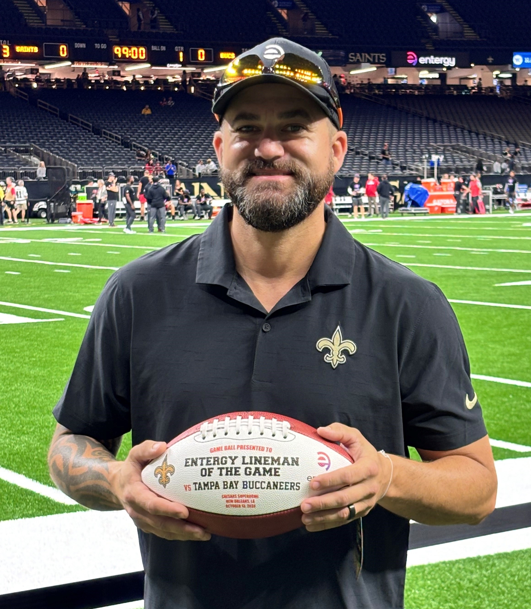 Derek Cain honored as Lineman of the Game at Saints vs. Buccaneers showdown - Entergy